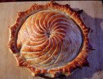 Kale, red pepper and potato pithivier – Bangers & Mash
